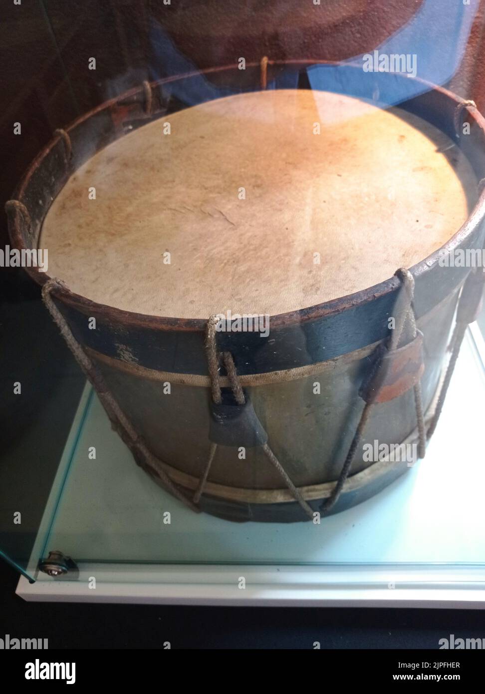 Ancien tambour hi-res stock photography and images - Alamy