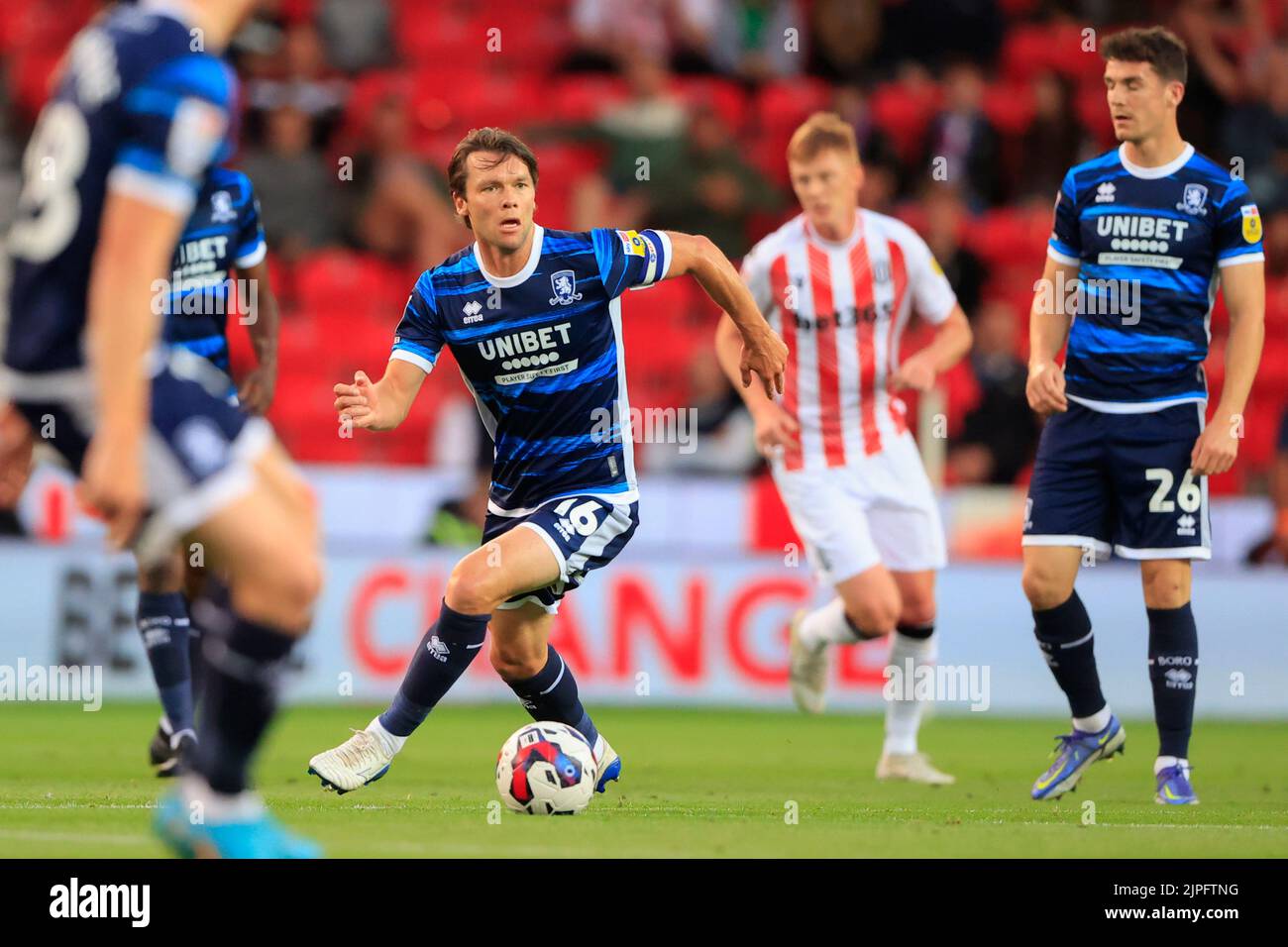 Jonathan Howson #16 of Middlesbrough runs with the ball Stock Photo - Alamy