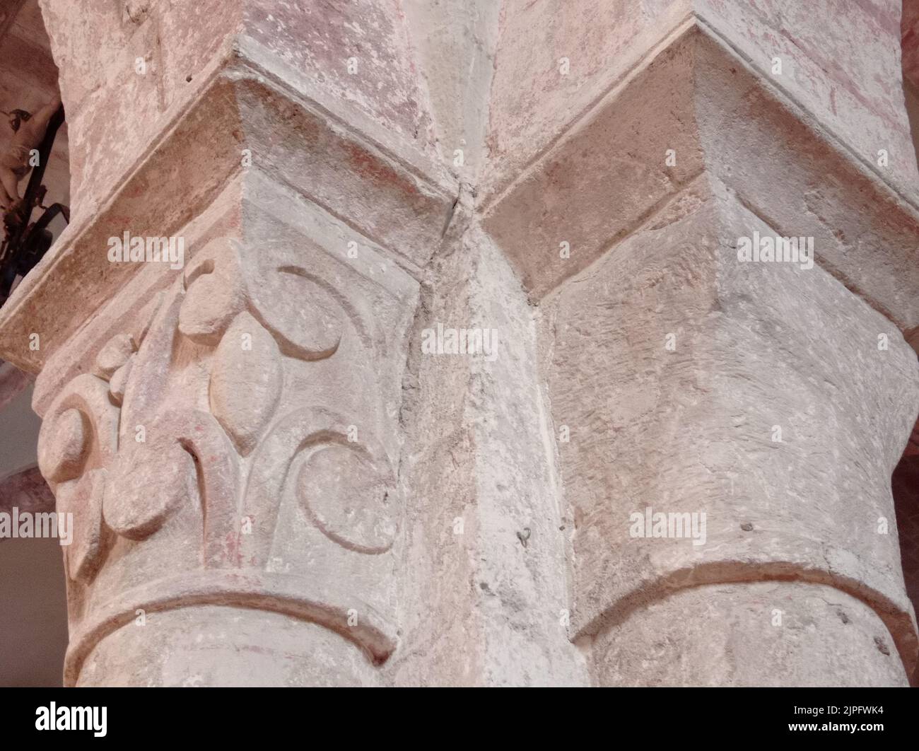 Église Saint Blaise à Vallon en Sully, L'Allier, France Stock Photo - Alamy