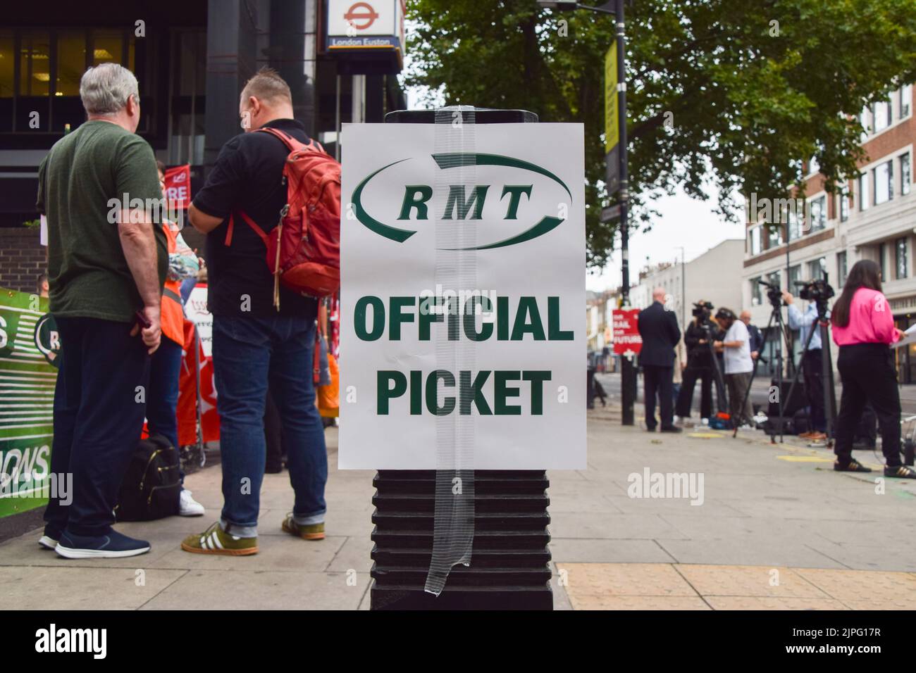 Rmt official picket sign hi-res stock photography and images - Alamy