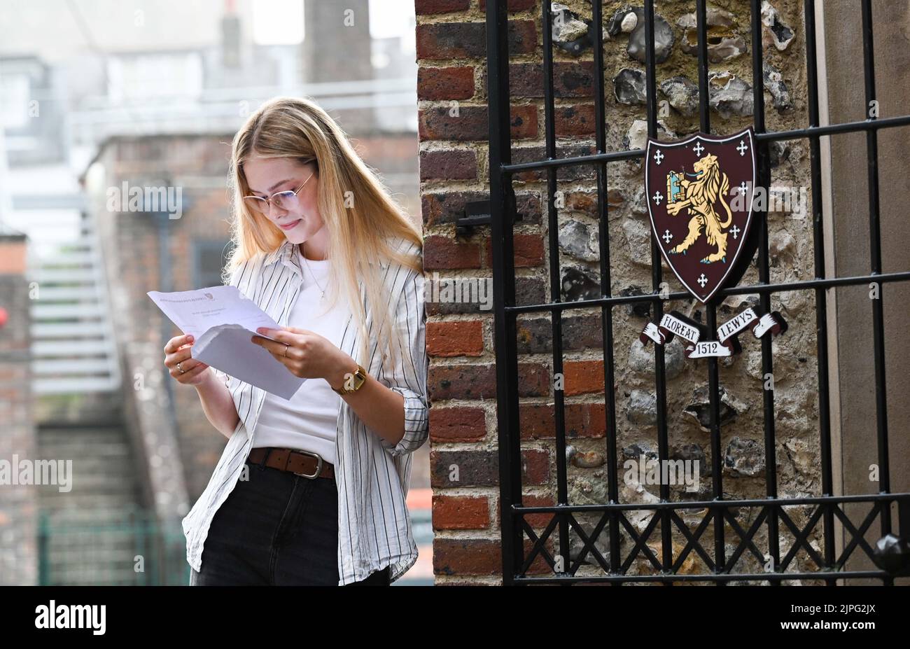 2022 a levels hi-res stock photography and images - Alamy