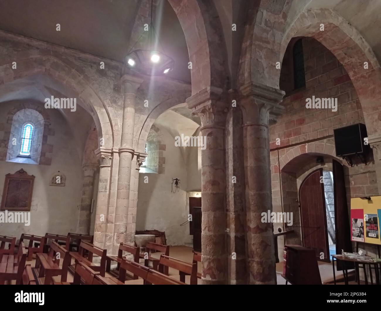 Église Saint Blaise à Vallon en Sully, L'Allier, France Stock Photo - Alamy