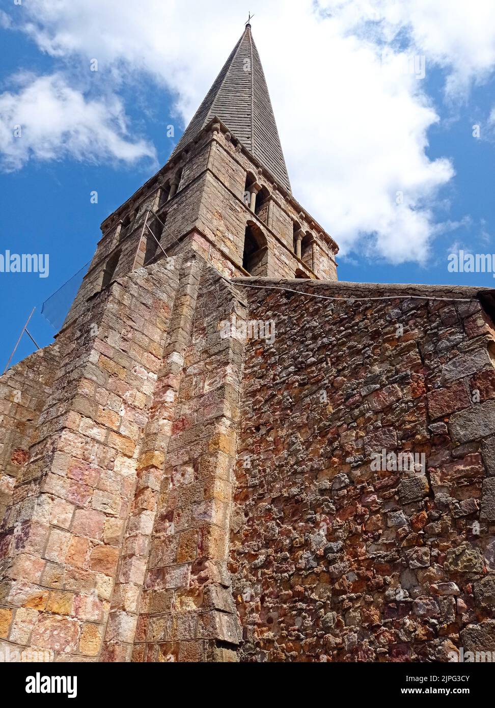 Église Saint Blaise à Vallon en Sully, L'Allier, France Stock Photo - Alamy