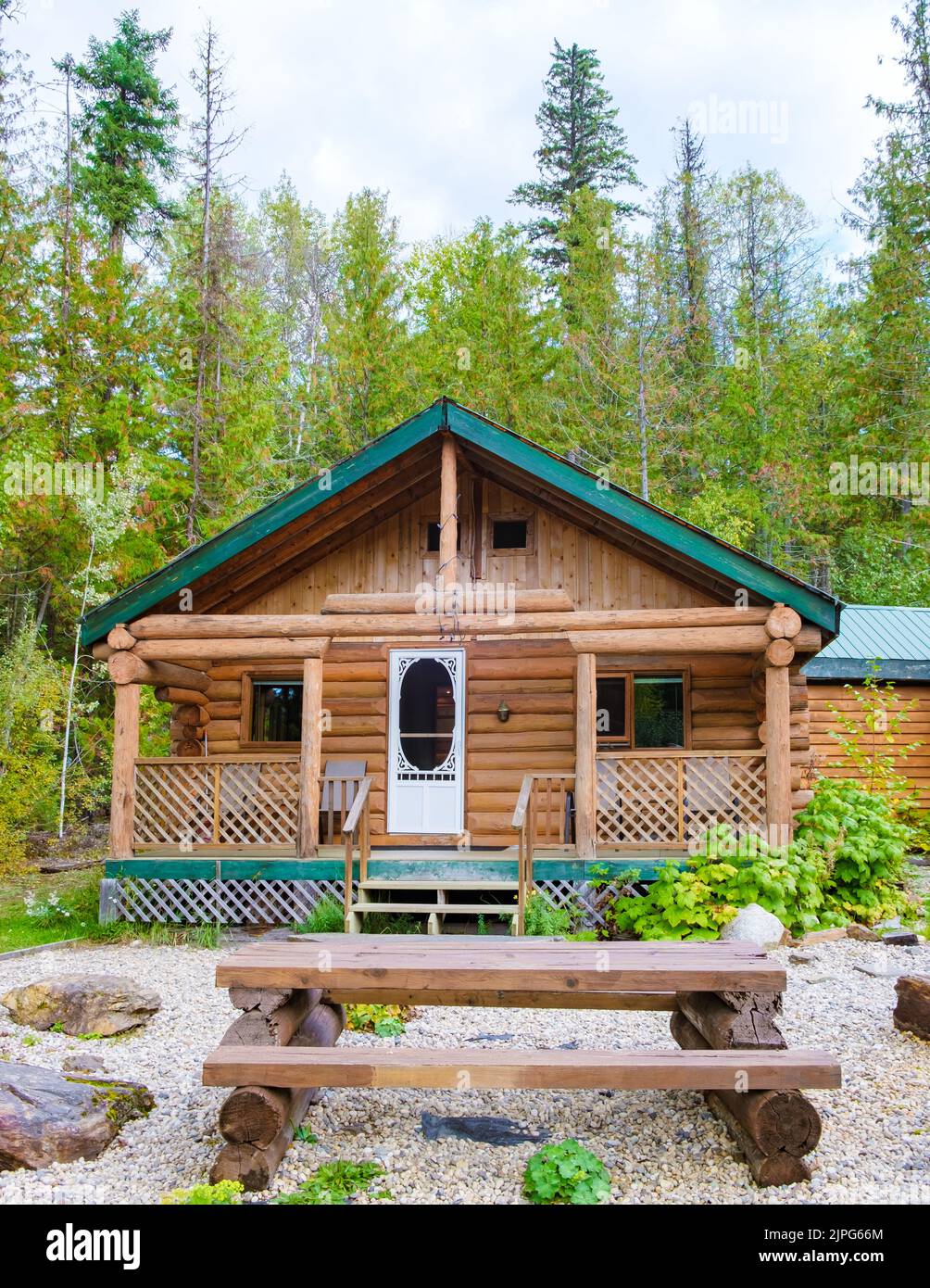 Wooden hut in an autumn forest, cabin off the grid, wooden cabin ...
