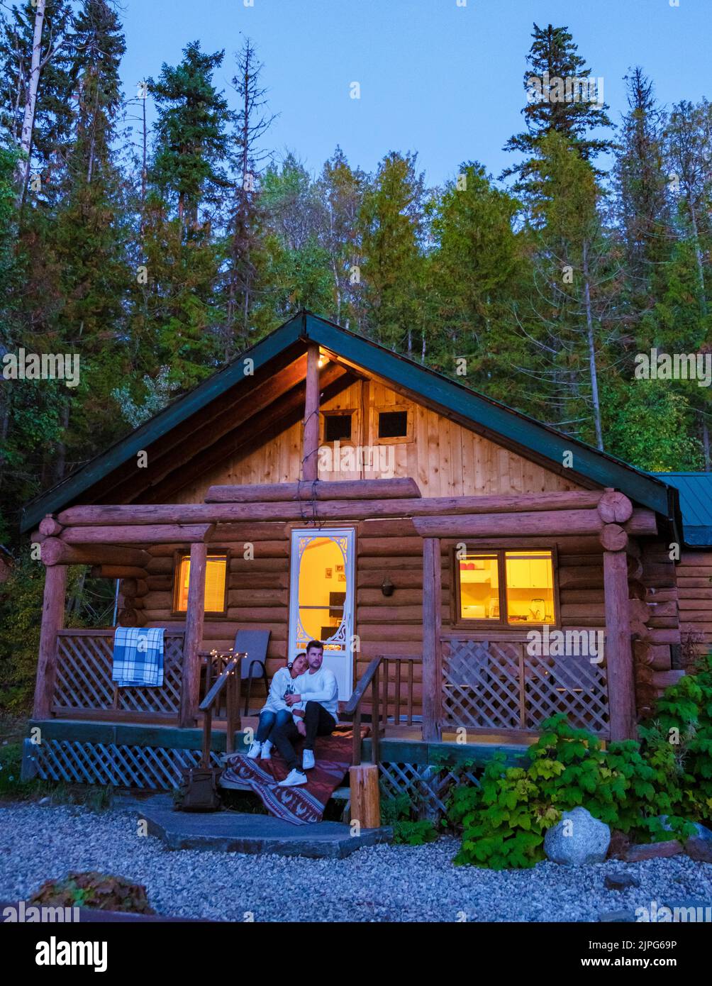 Wooden hut in an autumn forest, cabin off the grid, wooden cabin ...