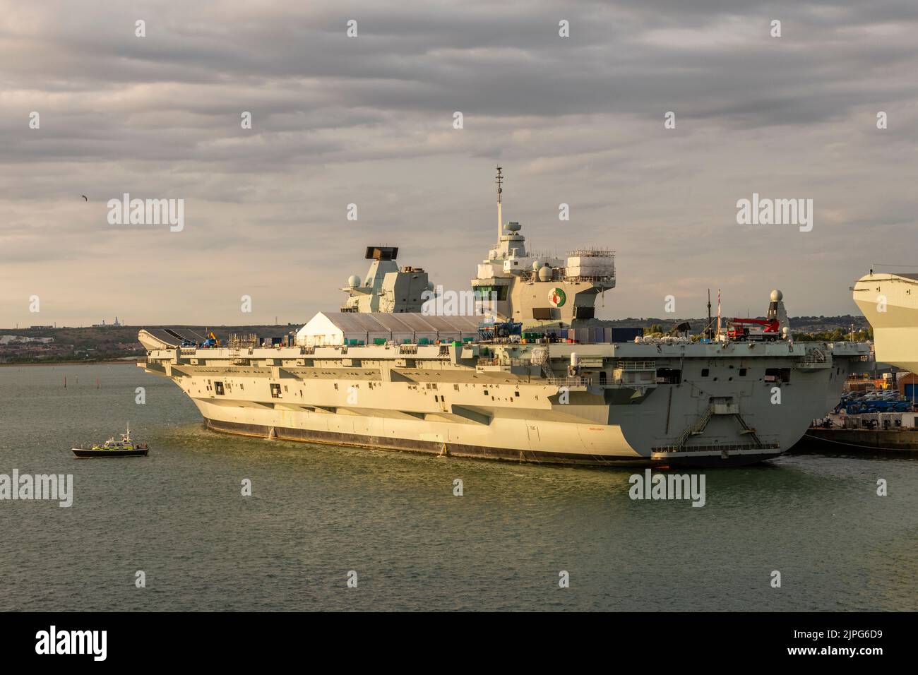 The Royal Navy's Fleet Flagship, the aircraft carrier HMS Queen ...