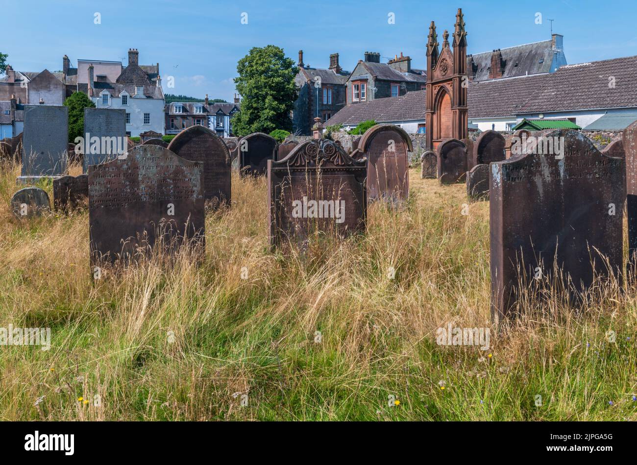 Scottish cemetery graveyard headstones hi-res stock photography and ...