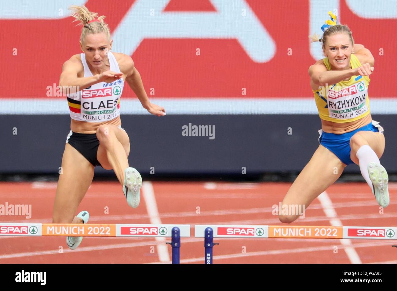 Anna from germany in action hi-res stock photography and images - Alamy