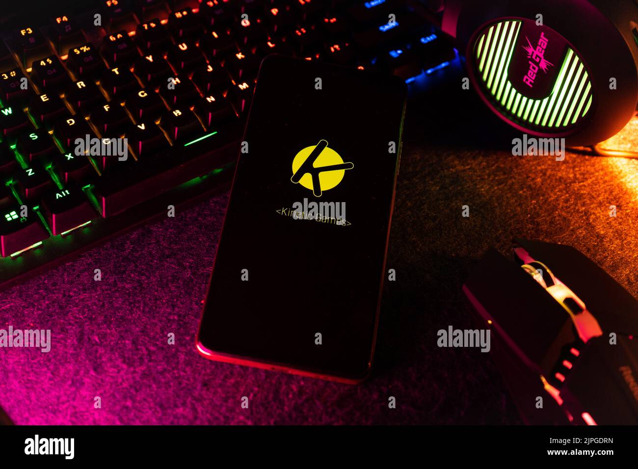 Kinetic games logo hi-res stock photography and images - Alamy