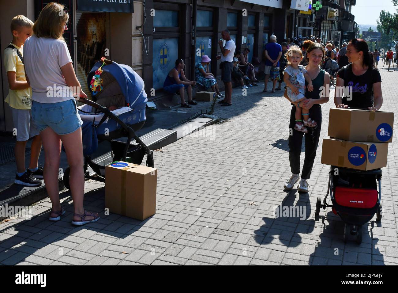 Human displacement hi-res stock photography and images - Alamy