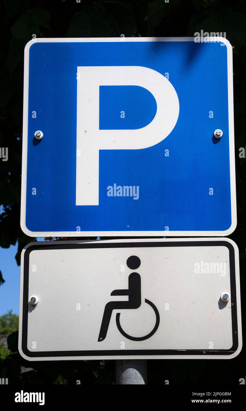 disabled driver sign, disabled driver signs Stock Photo - Alamy