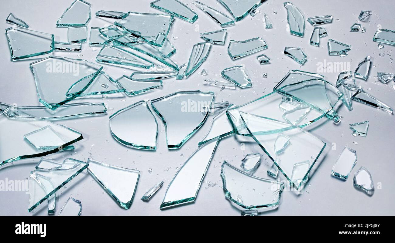 broken glass, cullets, cullet Stock Photo - Alamy