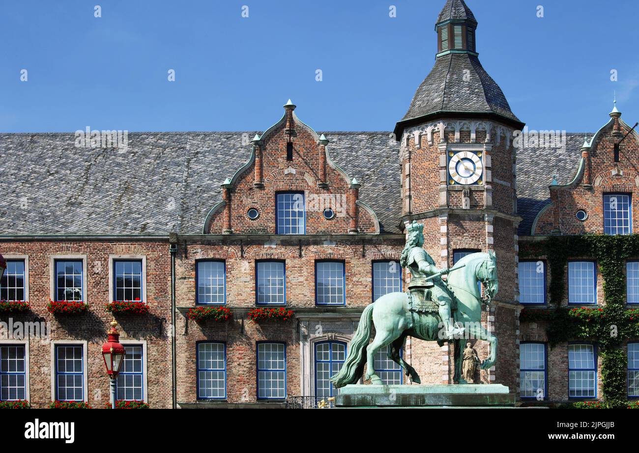 düsseldorf, equestrian statue of jan wellem, johann wilhelm ...