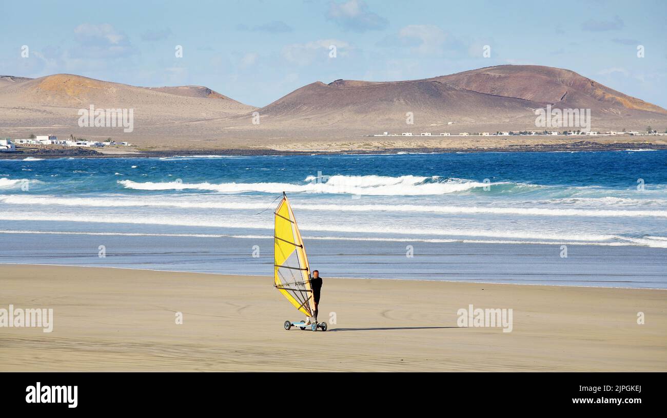 windsurfing, windskaten, surfen, surfing, windsurfer, windsurfers Stock ...