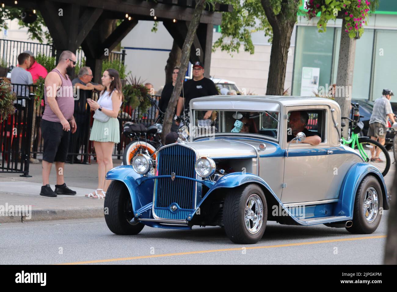 2022 Ouellette Car Cruise Windsor Ontario Stock Photo - Alamy