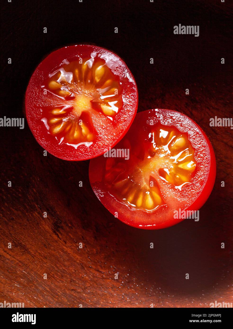 tomato, halved, tomatoe, tomatoes, tomatos, halveds Stock Photo - Alamy