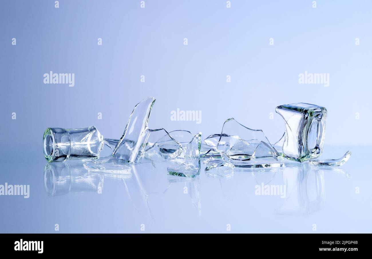 bottle, broken, splitter, bottles, brokens, splitters Stock Photo - Alamy