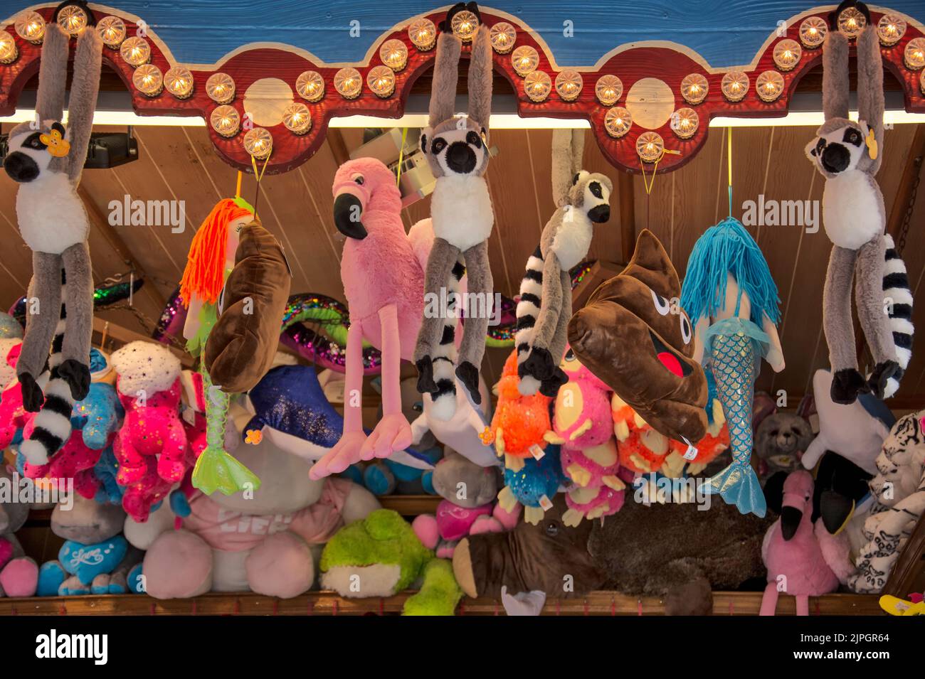 stuffed animals, fun fair, lottery building, soft toy, stuffed animal ...