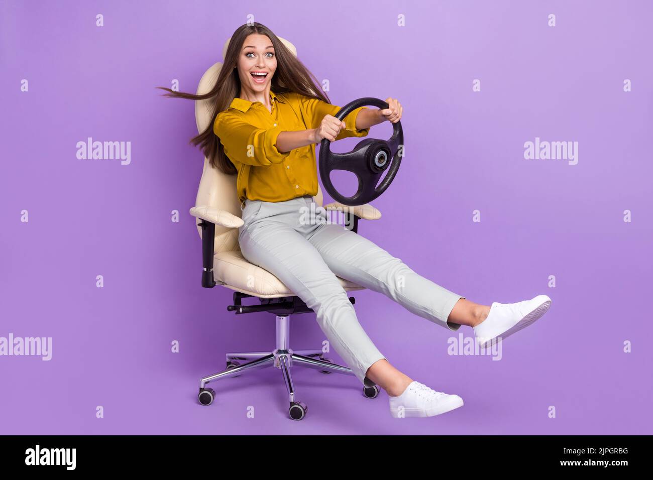 Full size photo of hooray lady drive car wear blouse trousers shoes ...