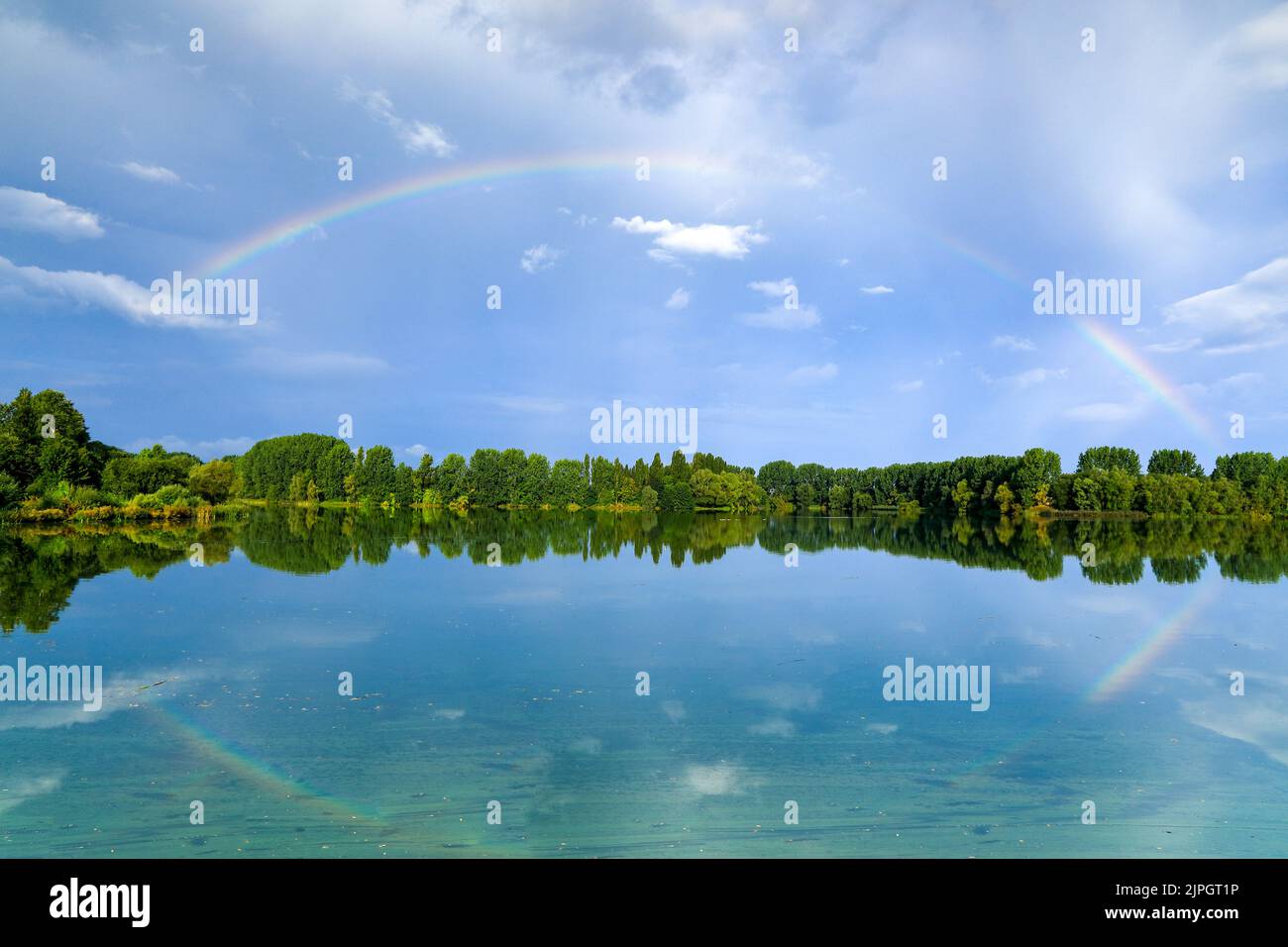 lake, rainbow, atmosphärische optik, lakes, rainbows Stock Photo - Alamy