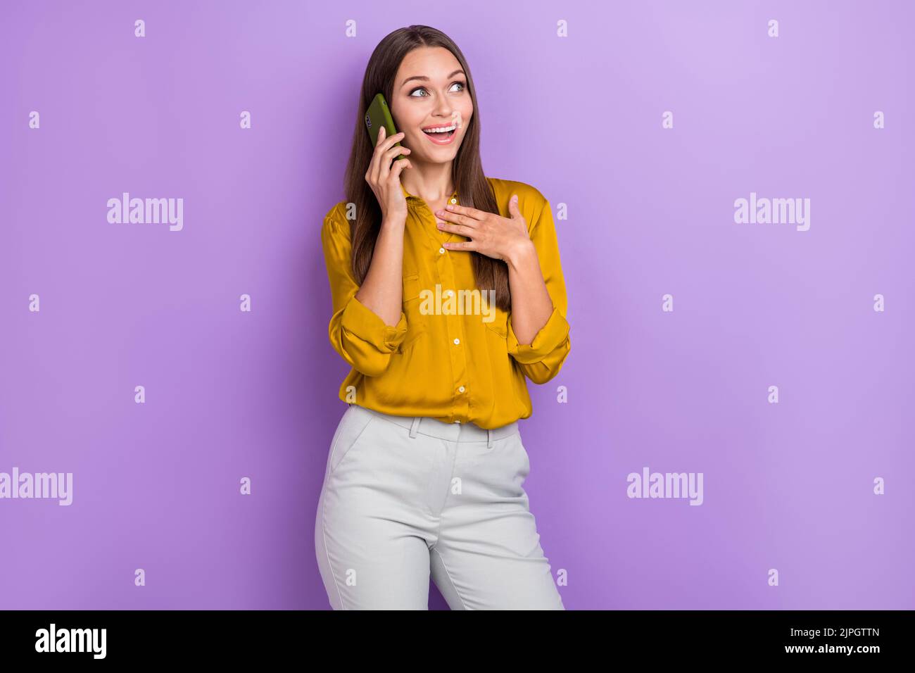 Photo of impressed brown hair lady tell telephone look promo wear brown ...