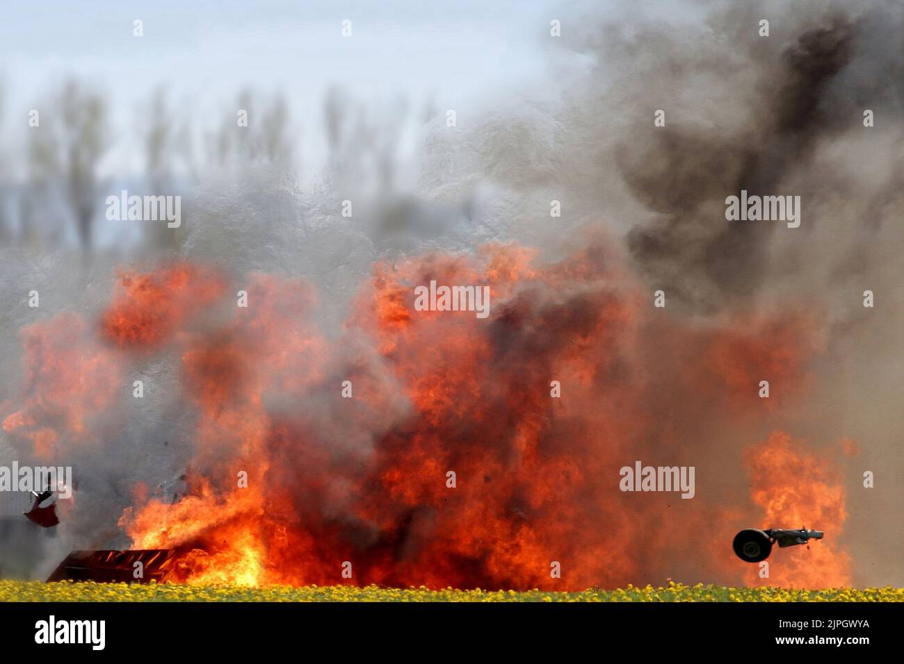 fireball, flames, plane crash, fireballs, fire, flame Stock Photo - Alamy