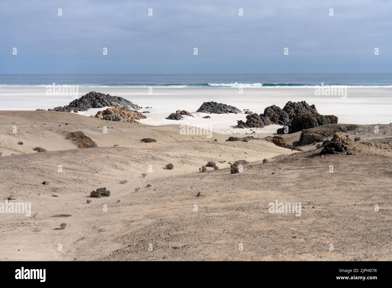 The shoreline near Chanaral where the Atacama Desert meets the Pacific ...