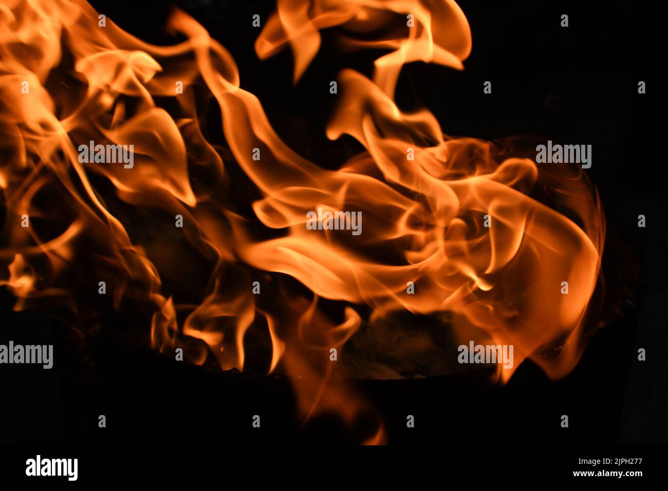 Horizontal blazes hi-res stock photography and images - Alamy