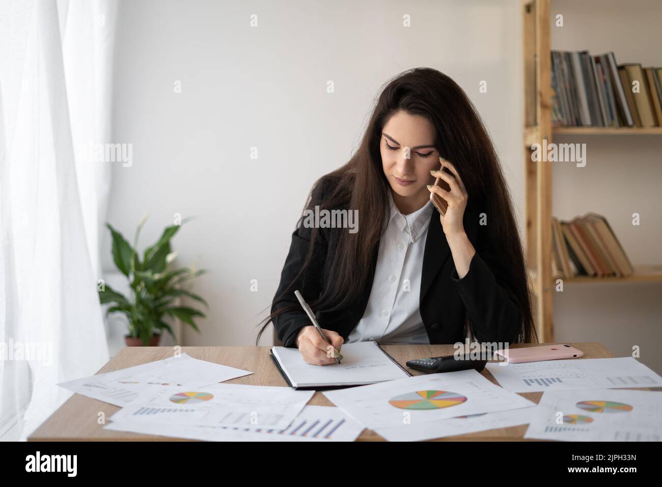 Secretary taking notes hi-res stock photography and images - Alamy