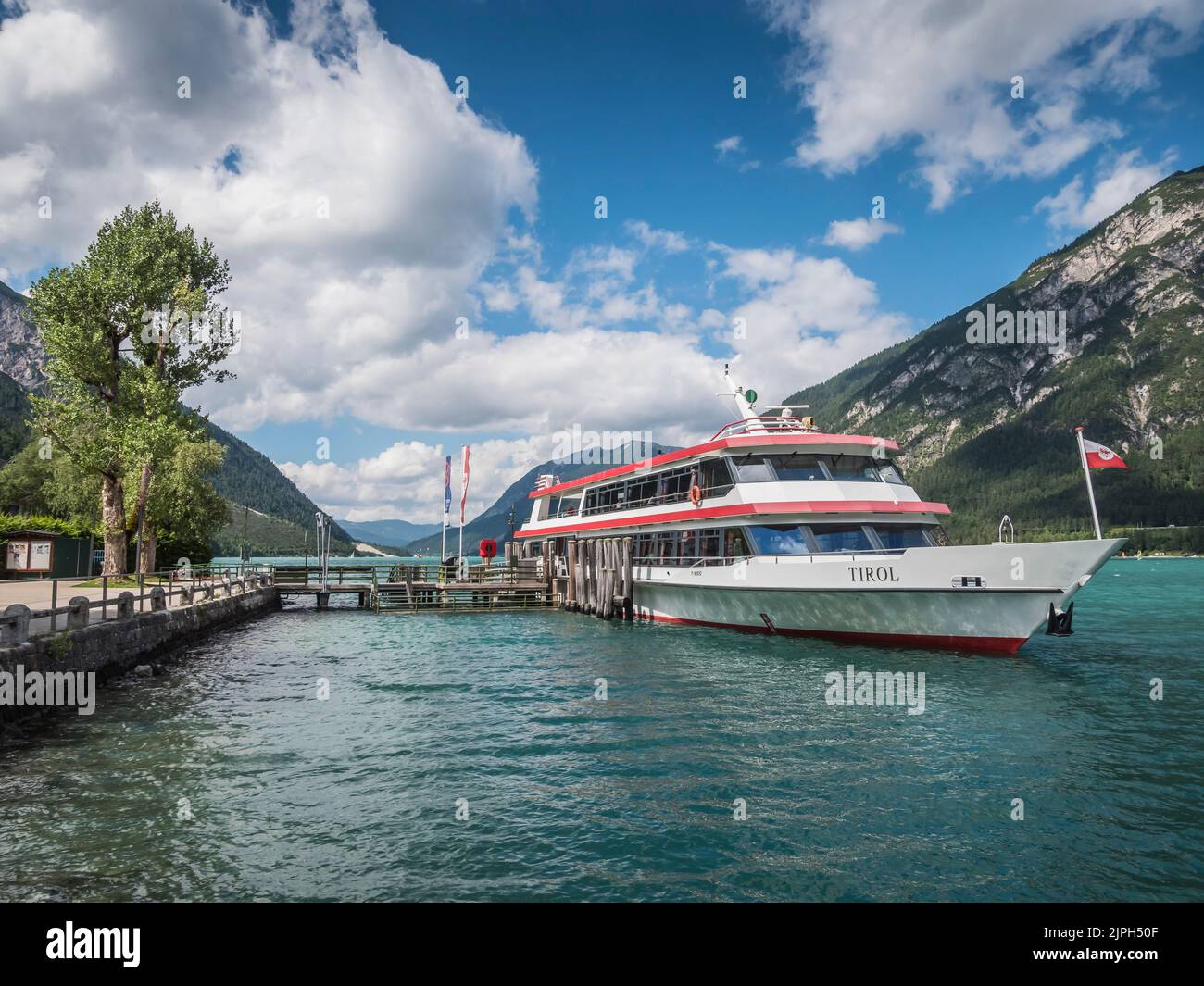 Scenic Lake Achensee at Pertisau in the Karwendel mountains of the ...