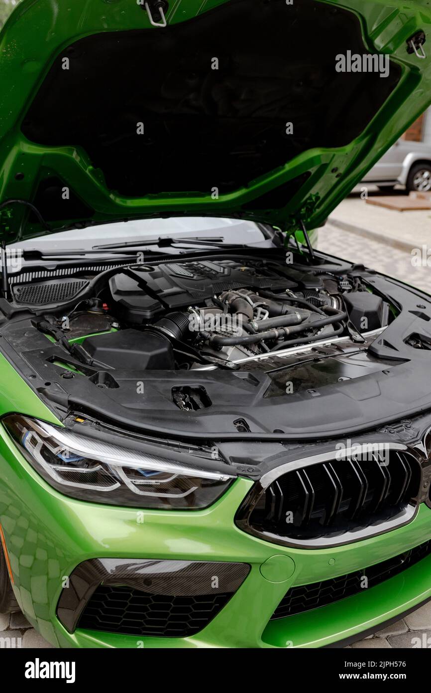 Auto detailing bonnet hi-res stock photography and images - Alamy