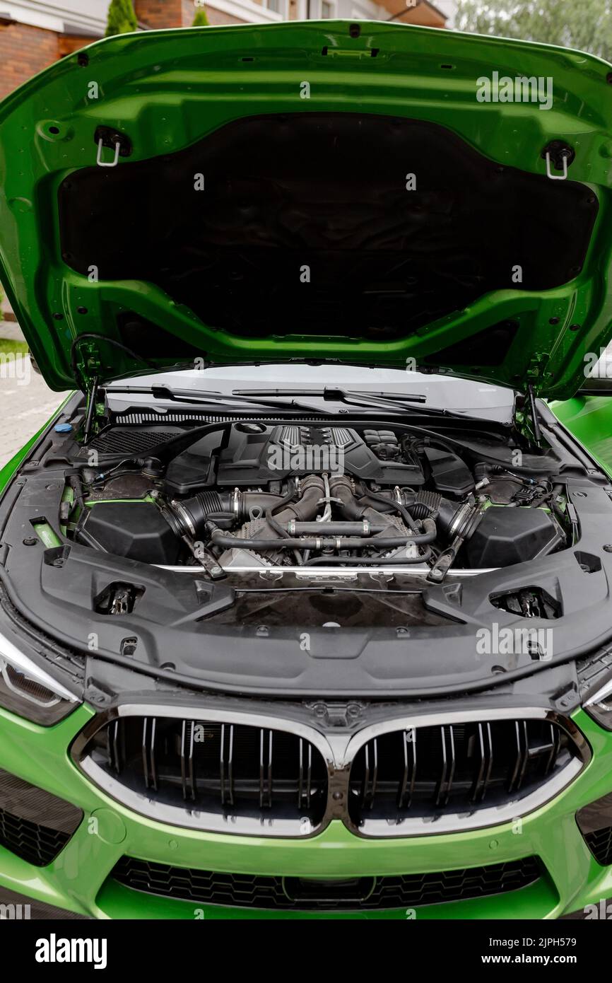 Auto detailing bonnet hi-res stock photography and images - Alamy