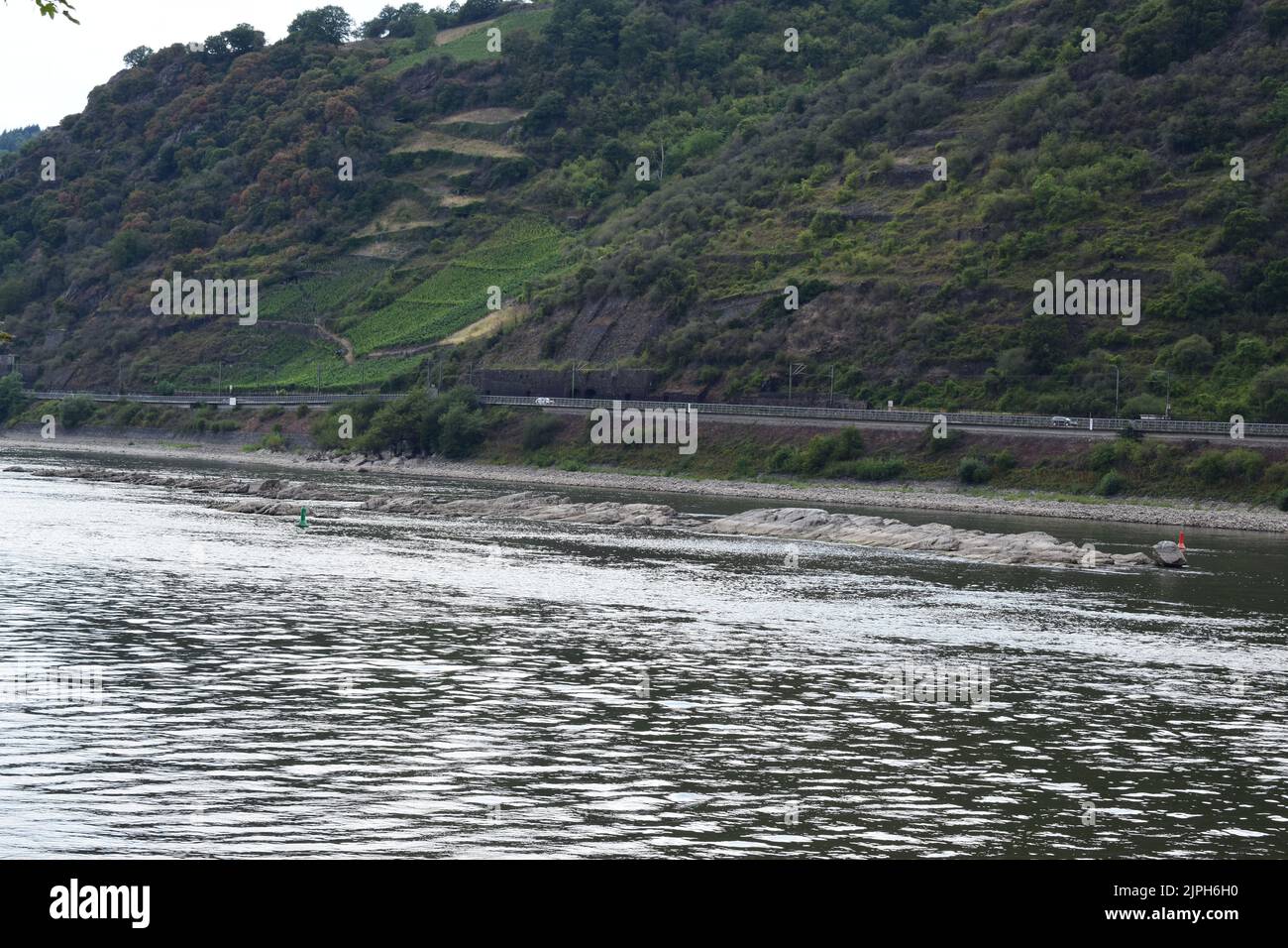 The reefs in the Rhine south of Loreley, in drought dangerous rocks ...