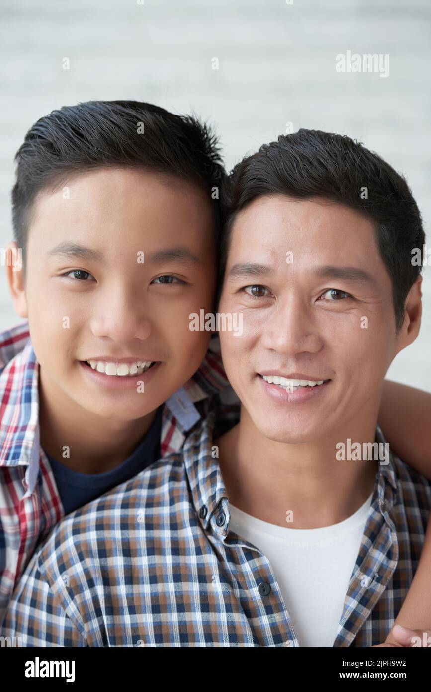 Asian teenager and parent hi-res stock photography and images - Alamy