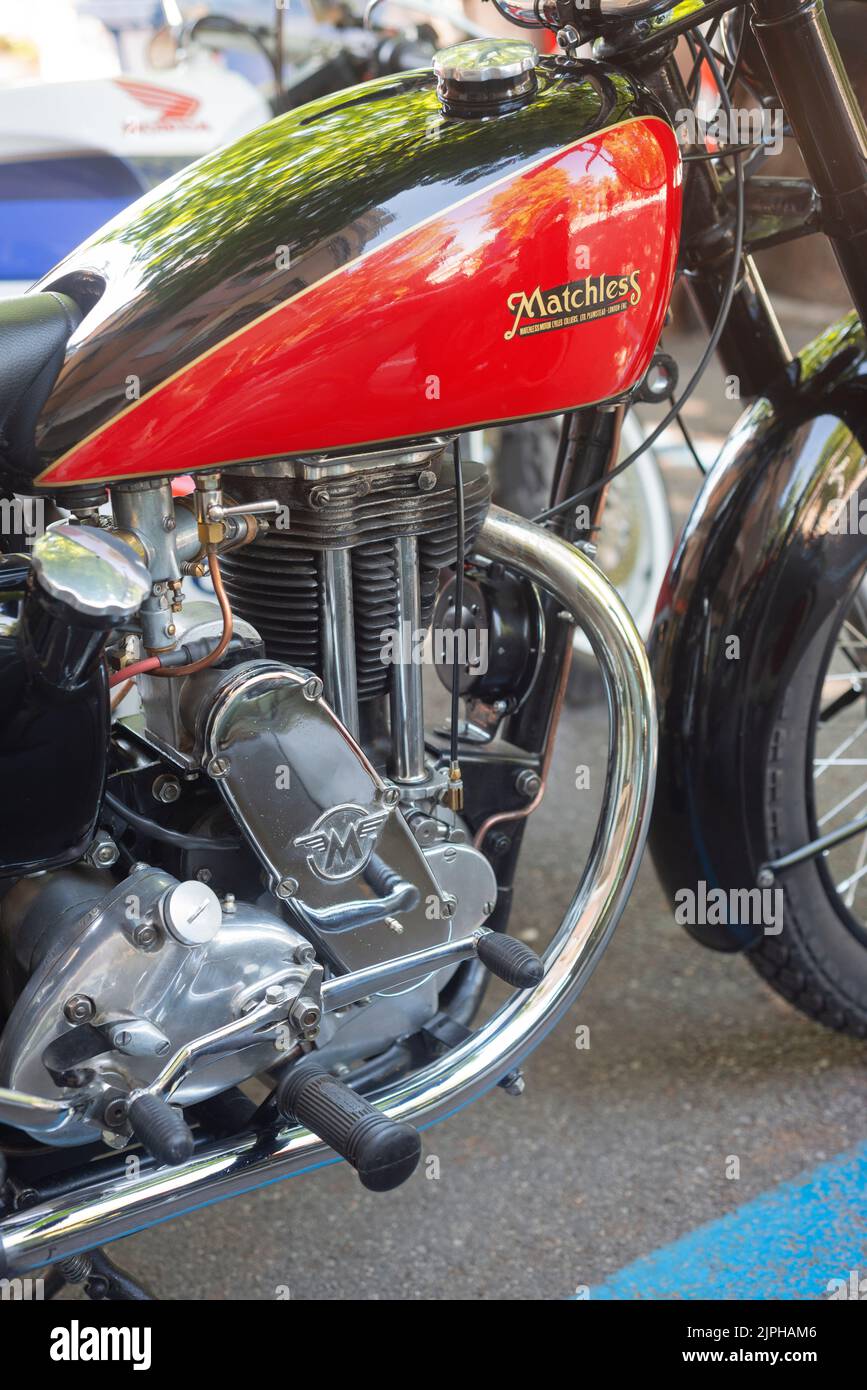Vintage matchless motorcycle hi-res stock photography and images - Alamy