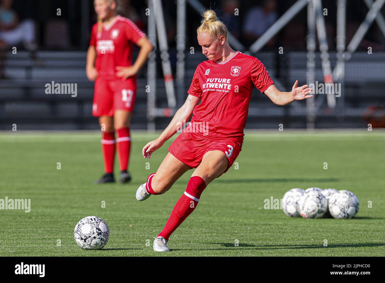 ENSCHEDE, THE NETHERLANDS - AUGUST 18: Danique Kerkdijk of FC Twente ...