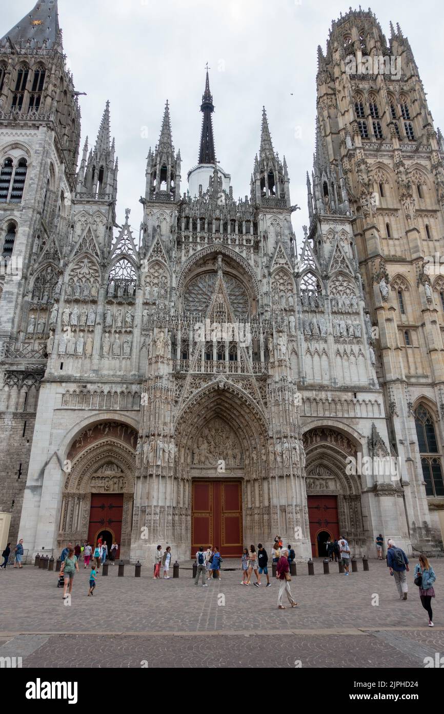 Image of the Primatial Cathedral of Notre-Dame de Rouen, an important ...