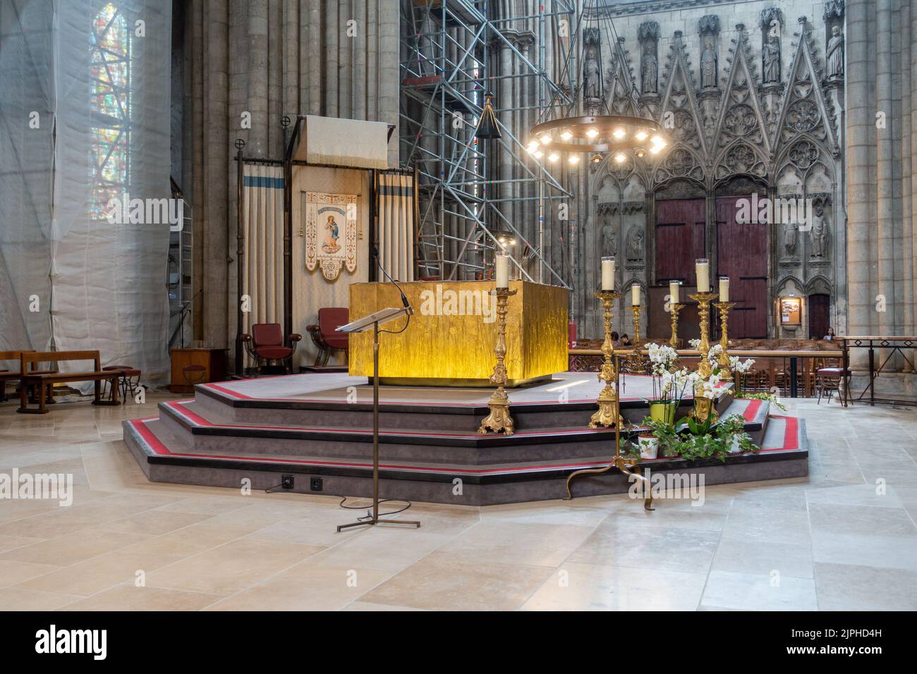 Image of the Primatial Cathedral of Notre-Dame de Rouen, an important ...
