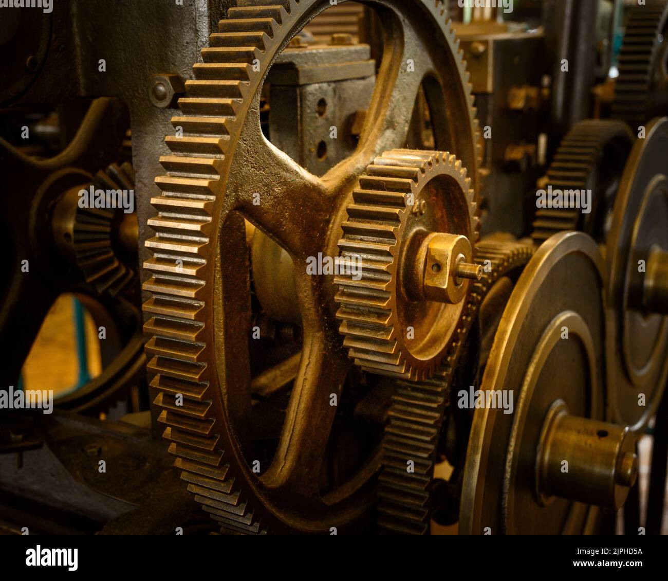 Old spinning machine hi-res stock photography and images - Alamy