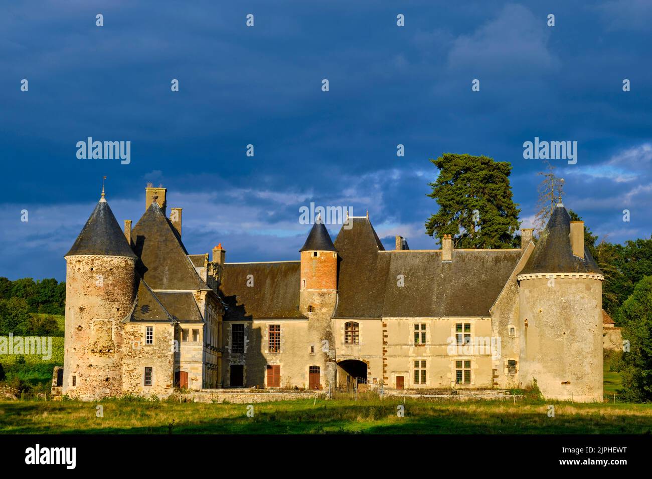 Chateau de boucard hi-res stock photography and images - Alamy