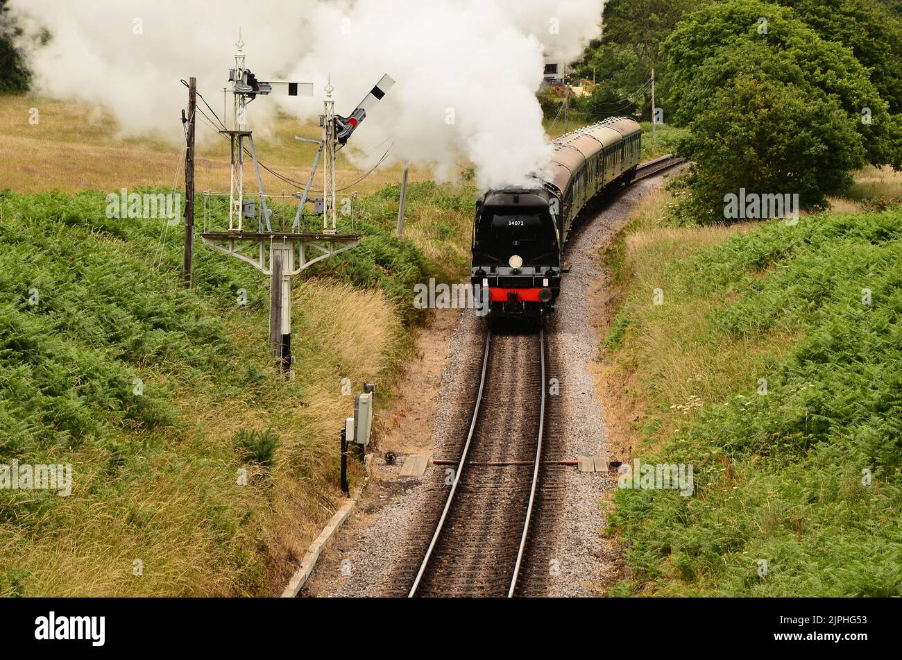 Steam train approaching Harman's Cross station on the Swanage steam ...