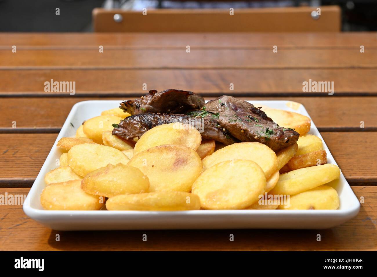 Dish with kangaroo meat and potato Stock Photo - Alamy