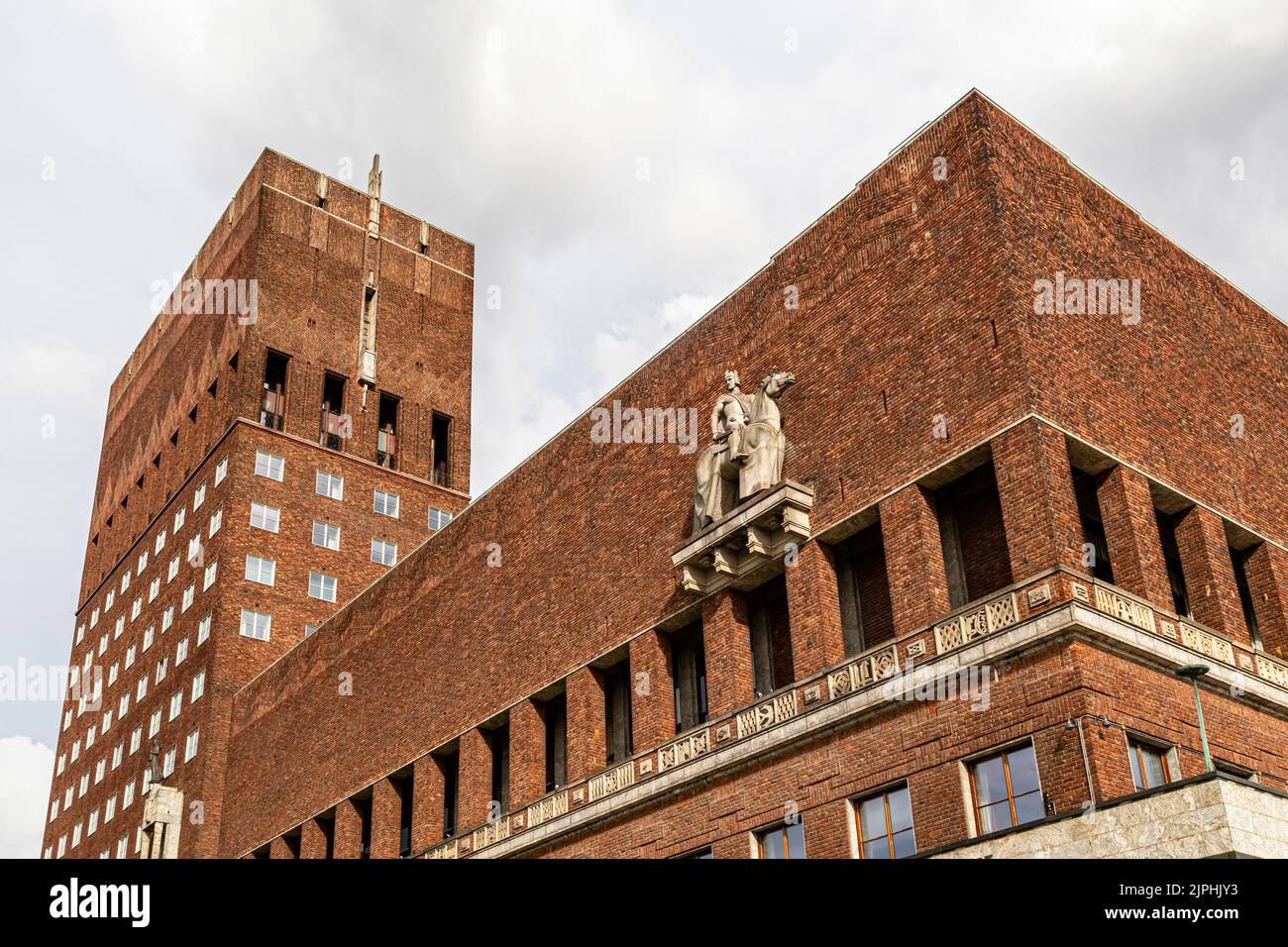 Oslos city hall hi-res stock photography and images - Alamy