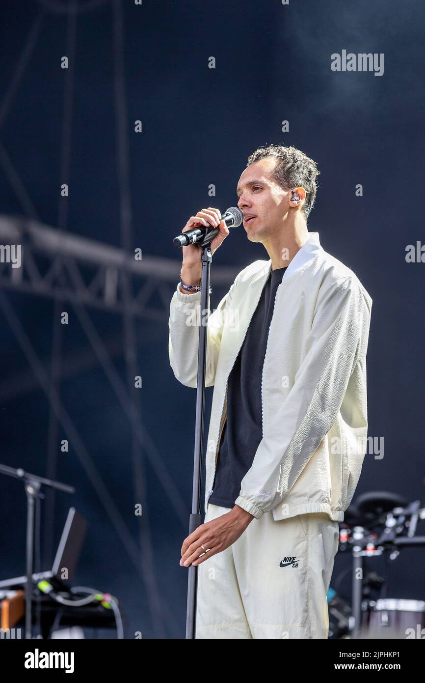 (C) Denis TRASFI / MAXPPP - à l' hyppodrome de Longchamps de Paris le ...