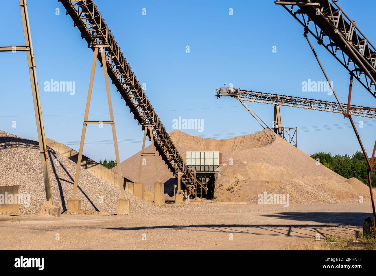 Factory conveyor belt crush hi-res stock photography and images - Alamy