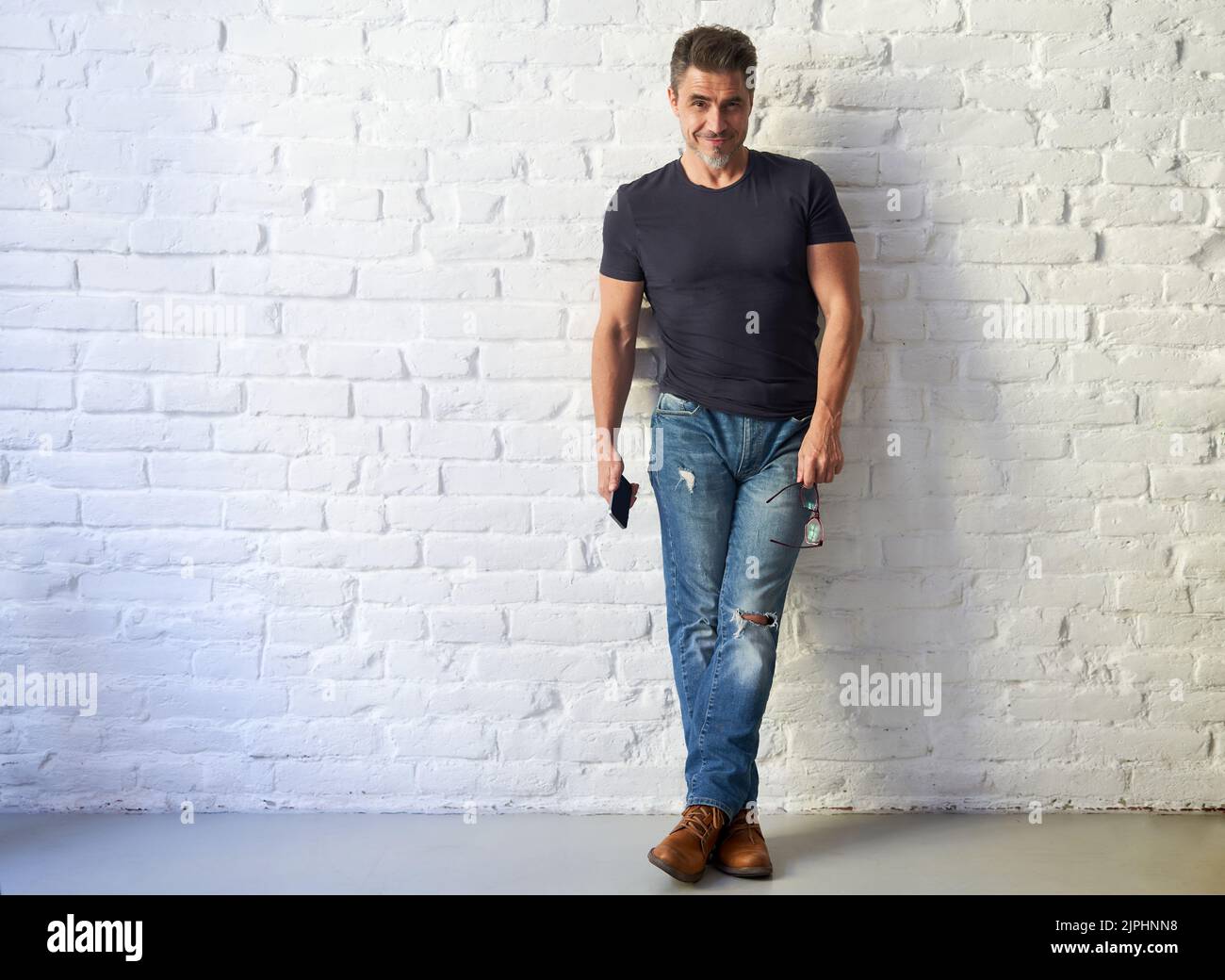 Muscular builds hi-res stock photography and images - Alamy