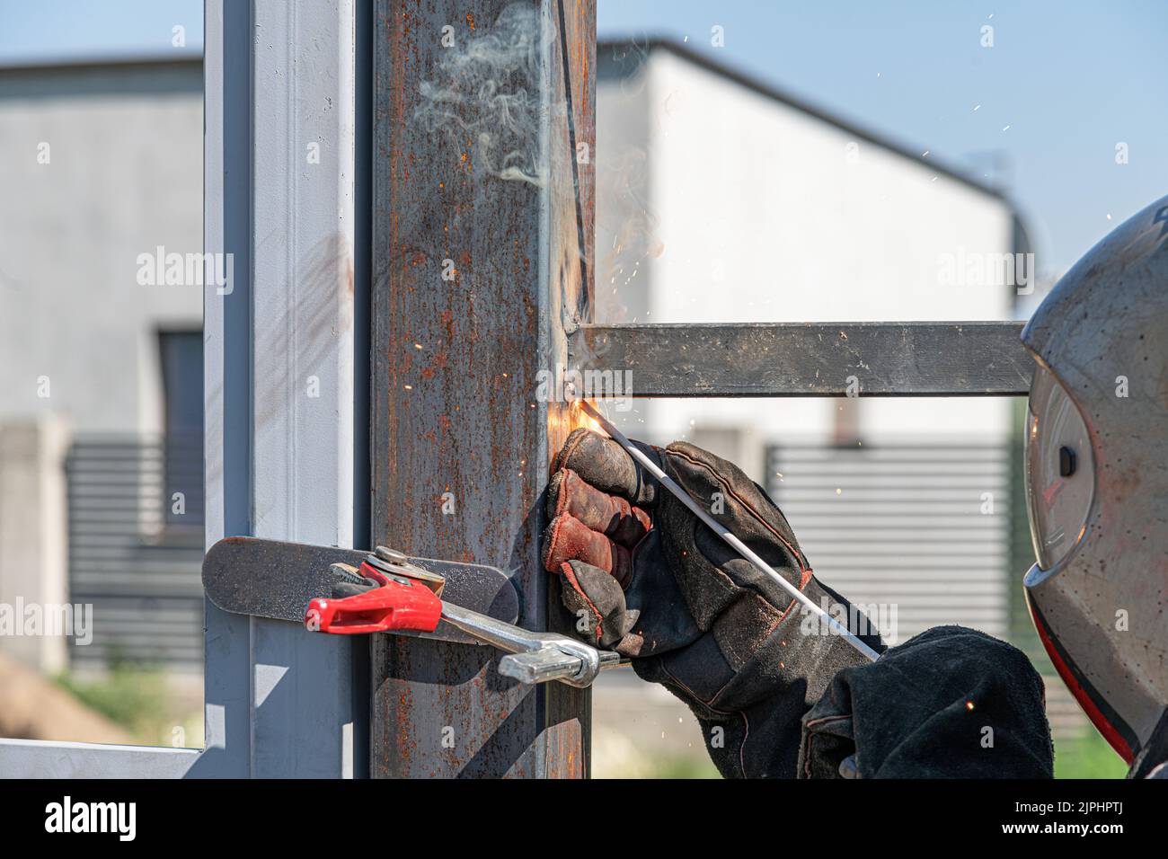 Welder man welding steel profile hi-res stock photography and images ...