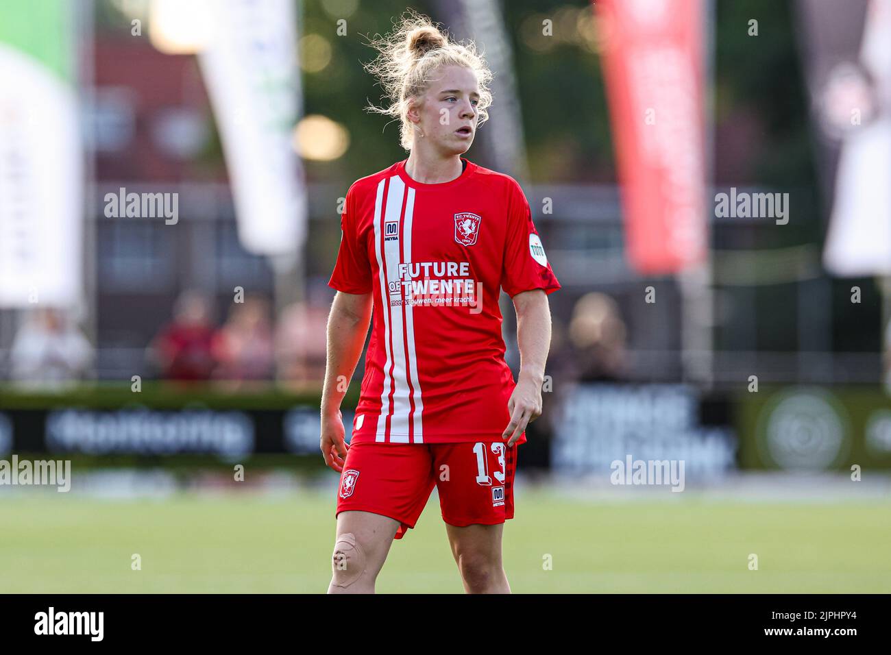 ENSCHEDE, THE NETHERLANDS - AUGUST 18: Elena Dhont of FC Twente during ...
