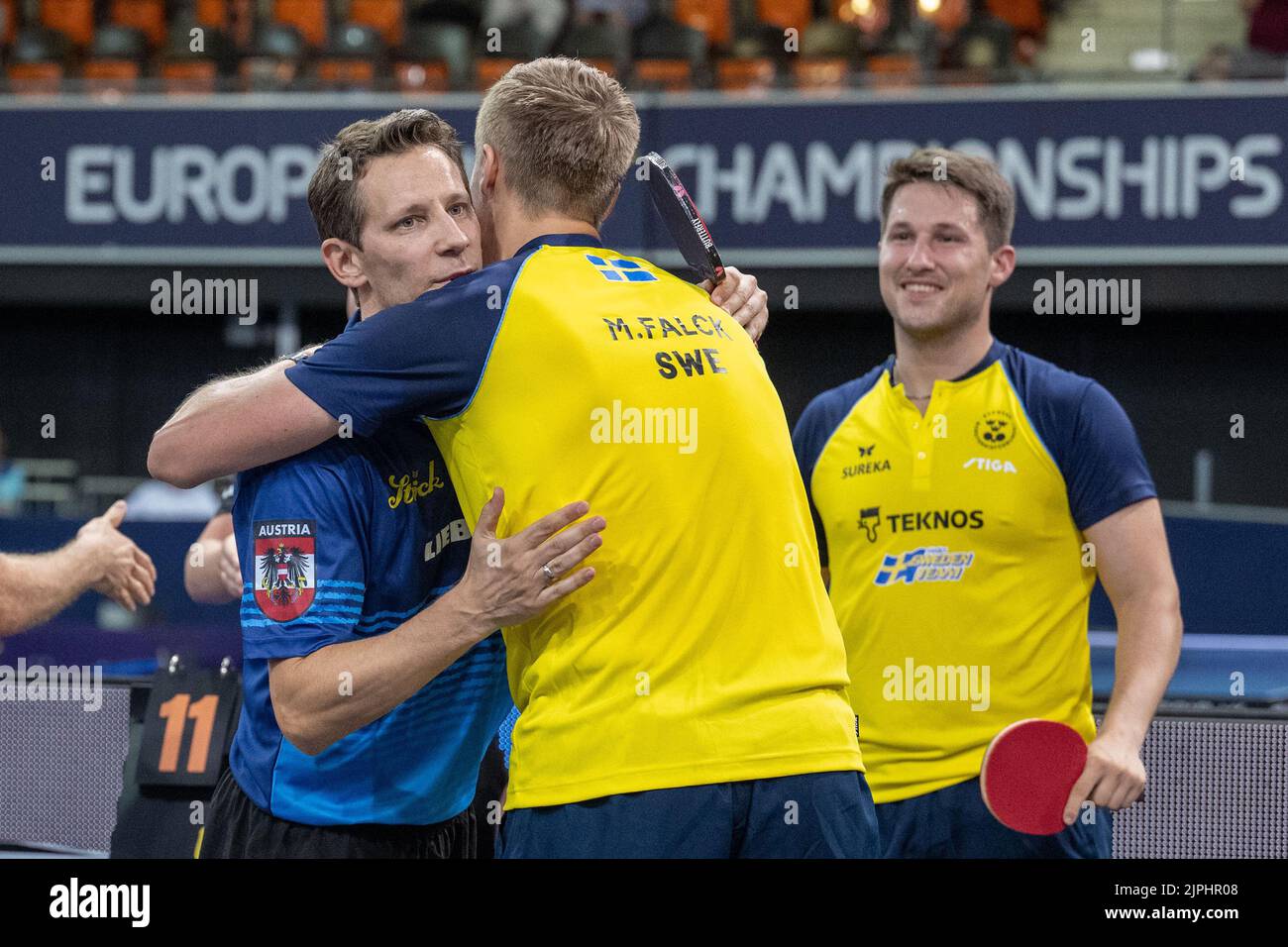 Men double final match hi-res stock photography and images - Alamy