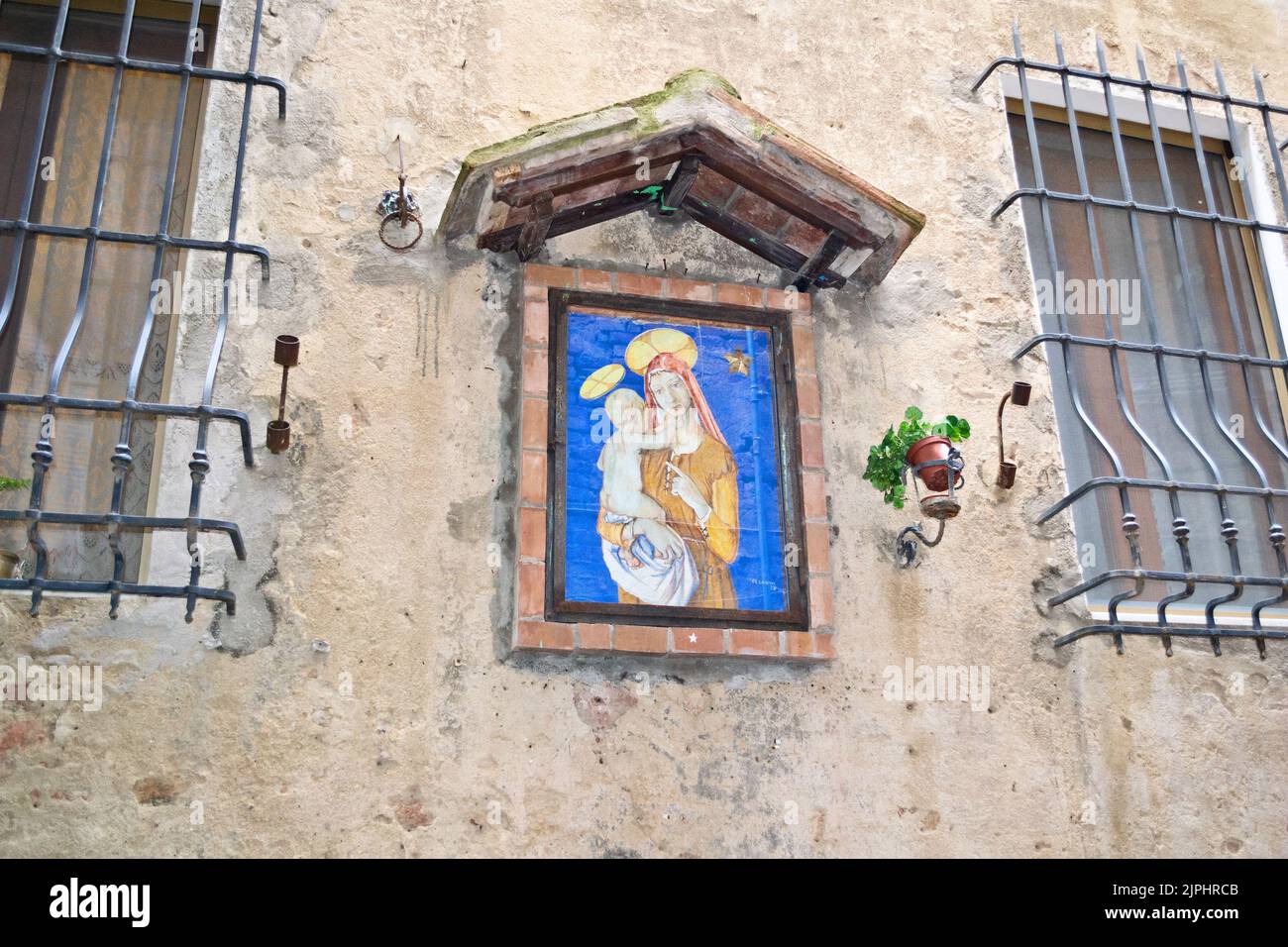 Renaissance architecture windows historical hi-res stock photography ...